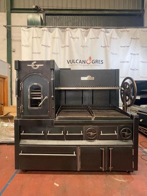 Model 563. Professional grills and barbecues by Vulcano Gres