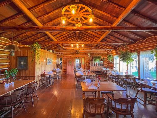 Seasons Restaurant | Double Arrow Ranch